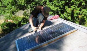 The 10 Best DIY Solar Panel Tutorials - The DIY Life