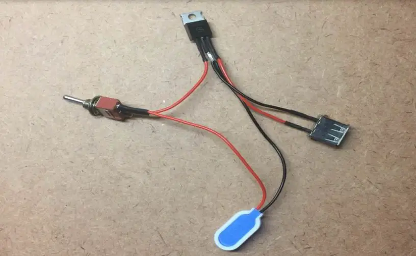 Make A Super Easy 9V Emergency USB Charger - The DIY Life