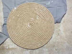 Make Your Own Jute Rope Rug - The DIY Life