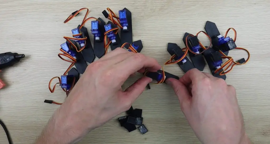 Mechanical 7 Segment Display Driven By An Arduino Mega - The DIY Life