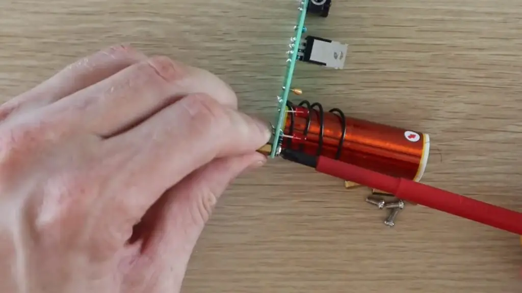 Building A $5 Mini Tesla Coil Kit From Wish - The DIY Life