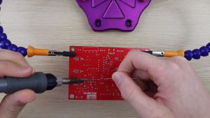 DSO138 Digital Oscilloscope DIY Kit & Acrylic Case Assembly - The DIY Life