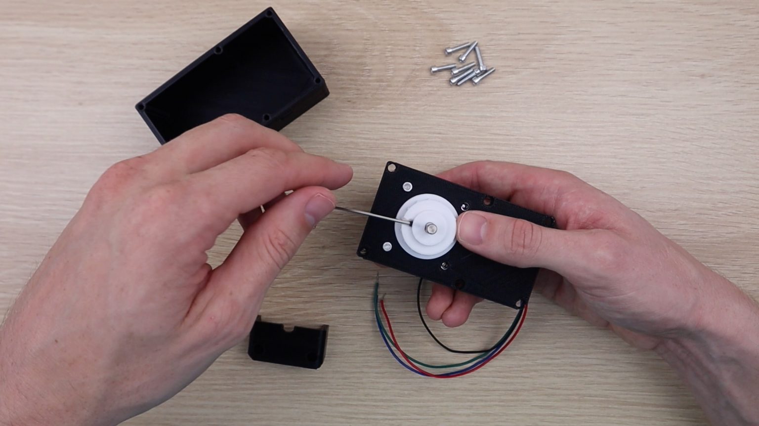 Arduino Automatic Blind Opener - Works With A Remote Control & Alexa ...