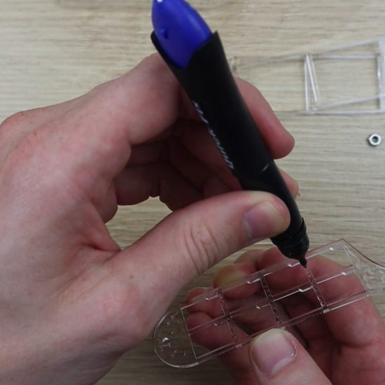 Glue Components - The DIY Life