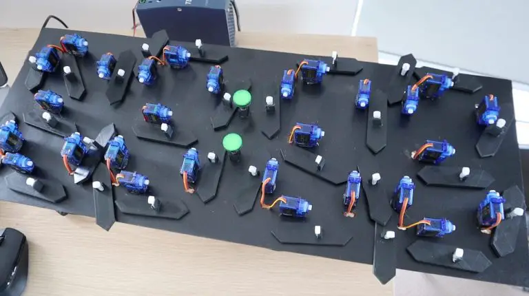 Mechanical 7 Segment Display Clock Using An Arduino & 28 Servos - The ...