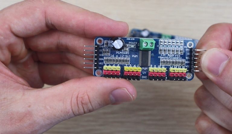 Connect Up To 992 Servos To An Arduino, Using I2C - Just 2 Pins - The ...