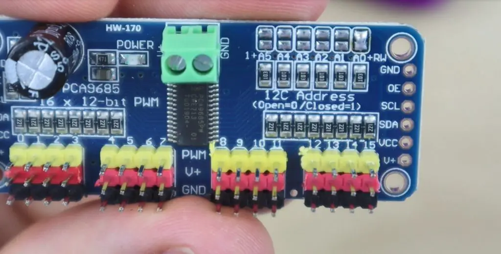 Connect Up To 992 Servos To An Arduino, Using I2C - Just 2 Pins - The ...