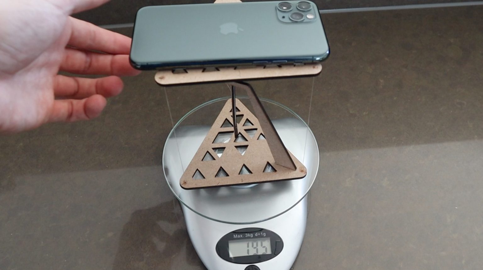 Make Your Own Desktop Tensegrity Tables - The DIY Life