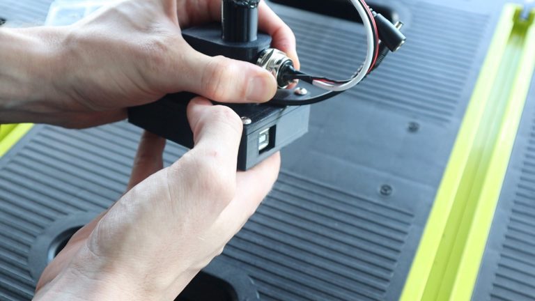 DIY Arc Reactor CPU Performance Monitor, Powered By An Arduino - The ...