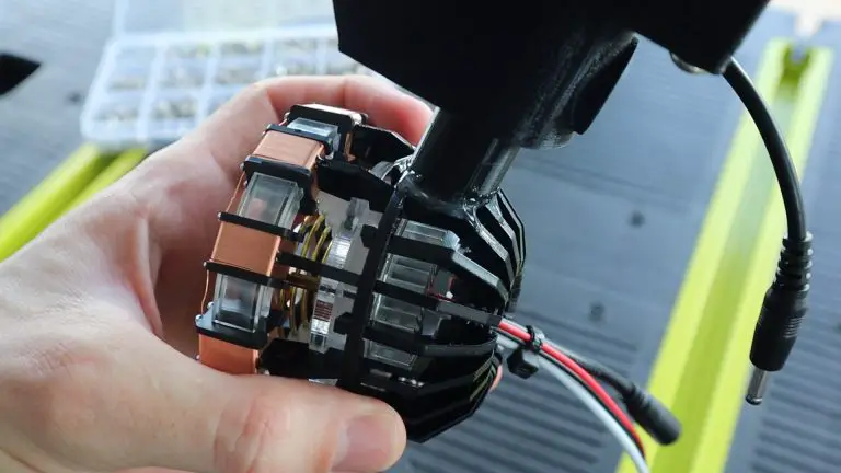 DIY Arc Reactor CPU Performance Monitor, Powered By An Arduino - The DIY Life