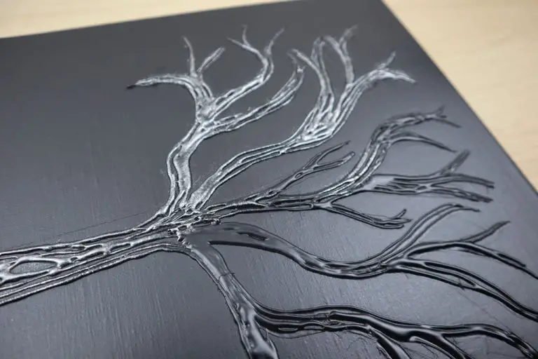 Easy Hot Glue Tree Canvas - The DIY Life