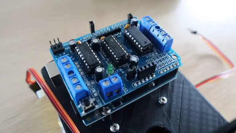 Arduino Based Obstacle Avoiding Robot Car - The DIY Life