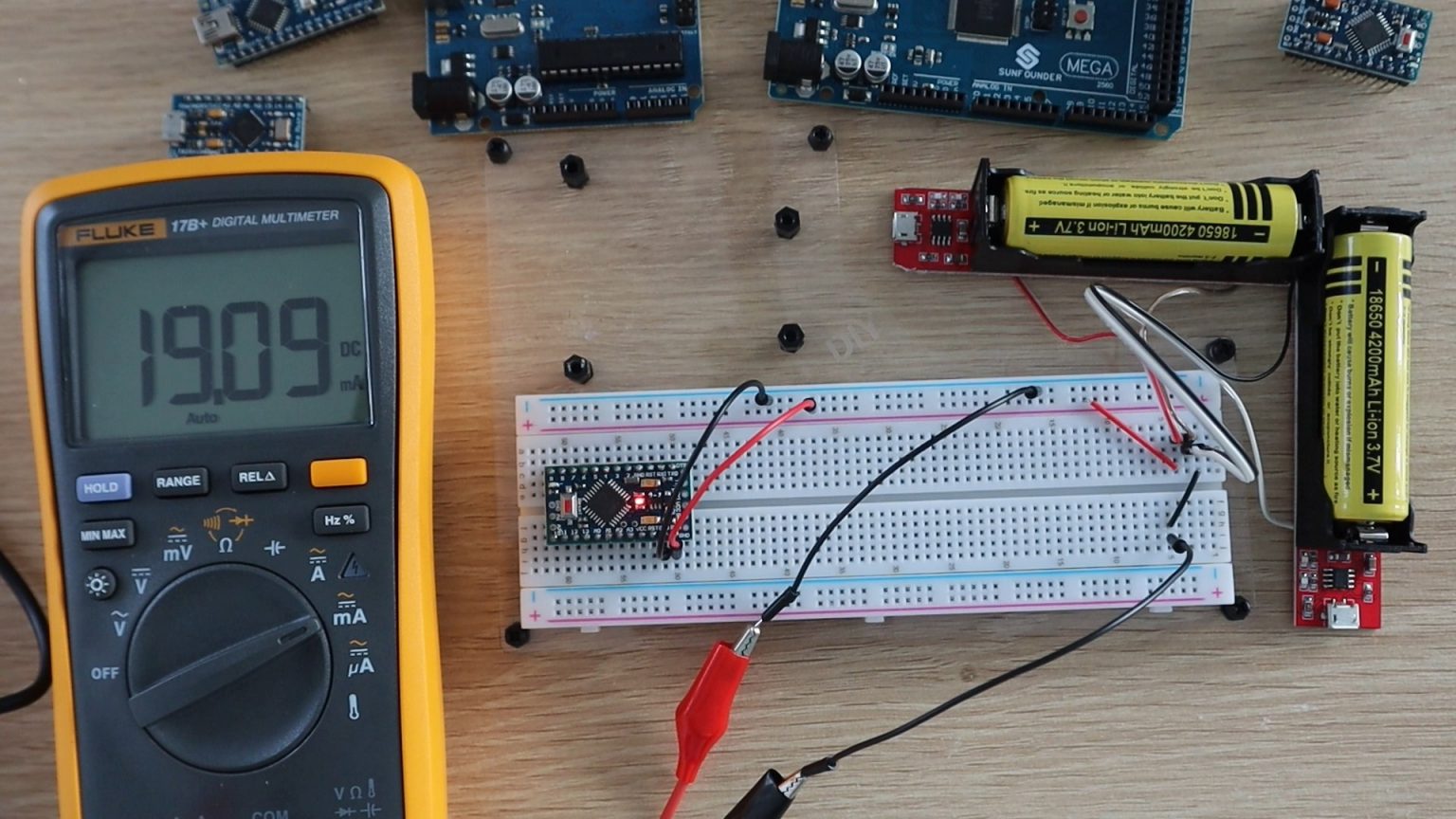 How Long Can An Arduino Run On Batteries? I Tested 6 Of The Most Common ...