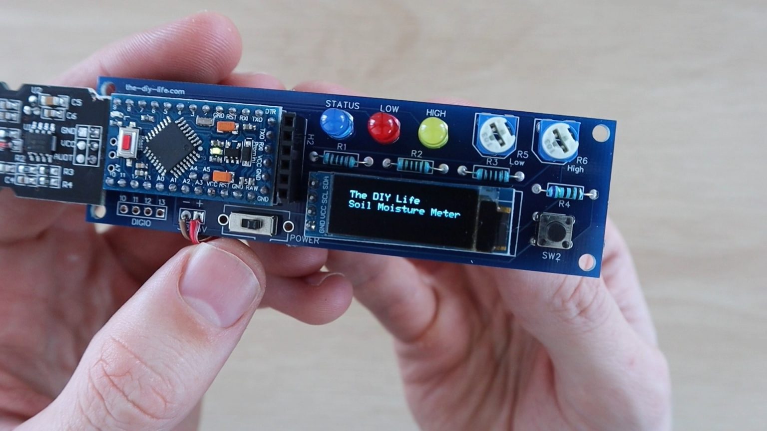 Arduino Soil Moisture Monitor - Never Forget To Water Your Indoor ...