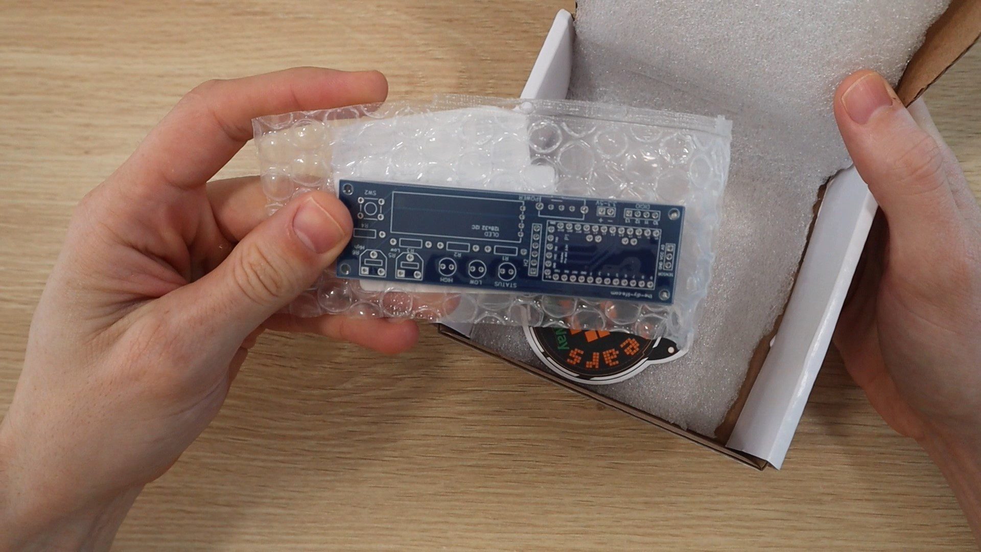 Arduino Soil Moisture Monitor - Never Forget To Water Your Indoor ...