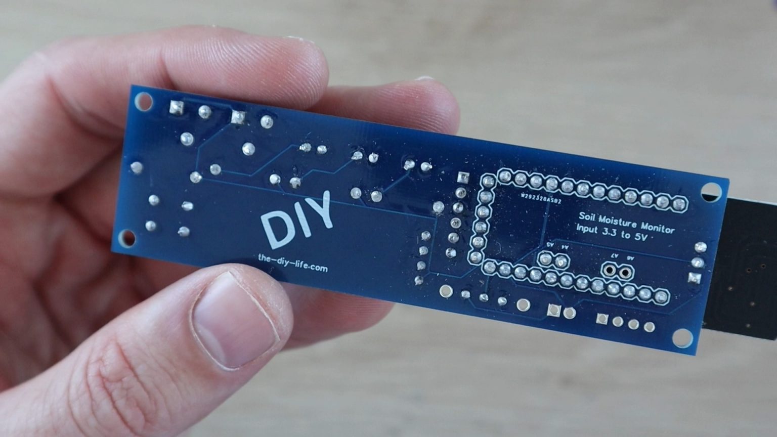 Arduino Soil Moisture Monitor - Never Forget To Water Your Indoor ...