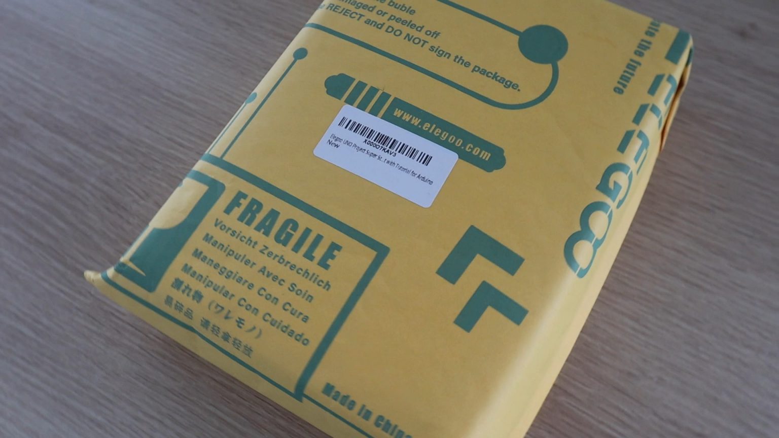 Elegoo Uno Project Super Starter Kit Unboxing & Review - The DIY Life