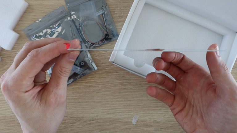 Make A YouTube Subscriber Counter Using An E-Ink Display And A ...