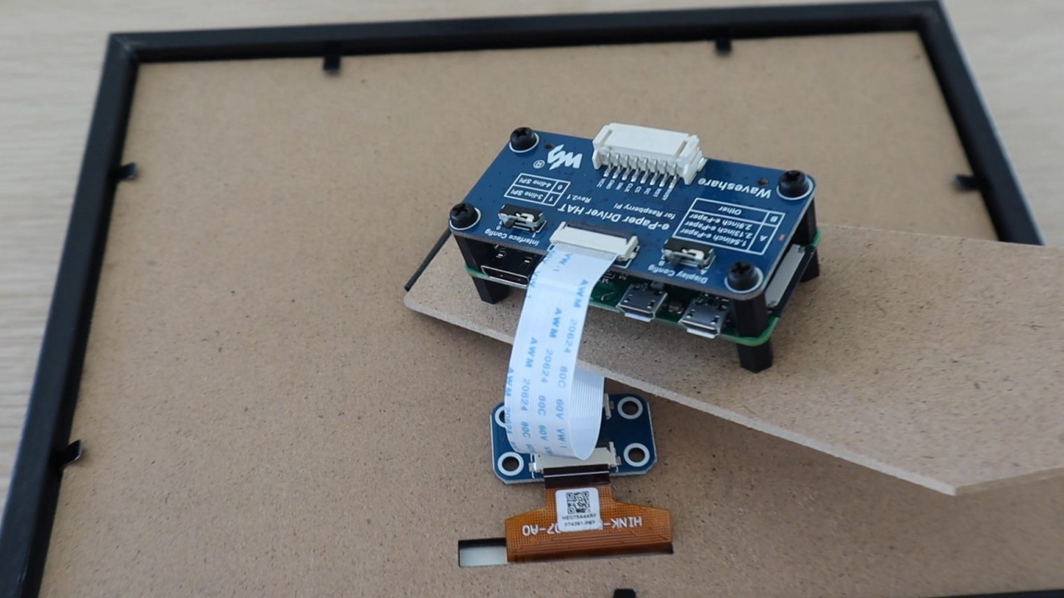 Make A YouTube Subscriber Counter Using An E-Ink Display And A ...