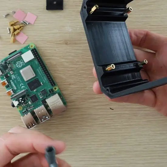 Secure The OLED Display Clip - The DIY Life