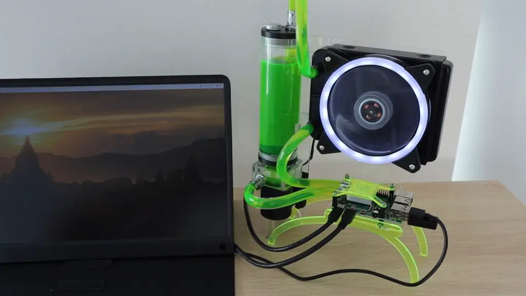 Cooling Options For Your Raspberry Pi 4 | The DIY Life