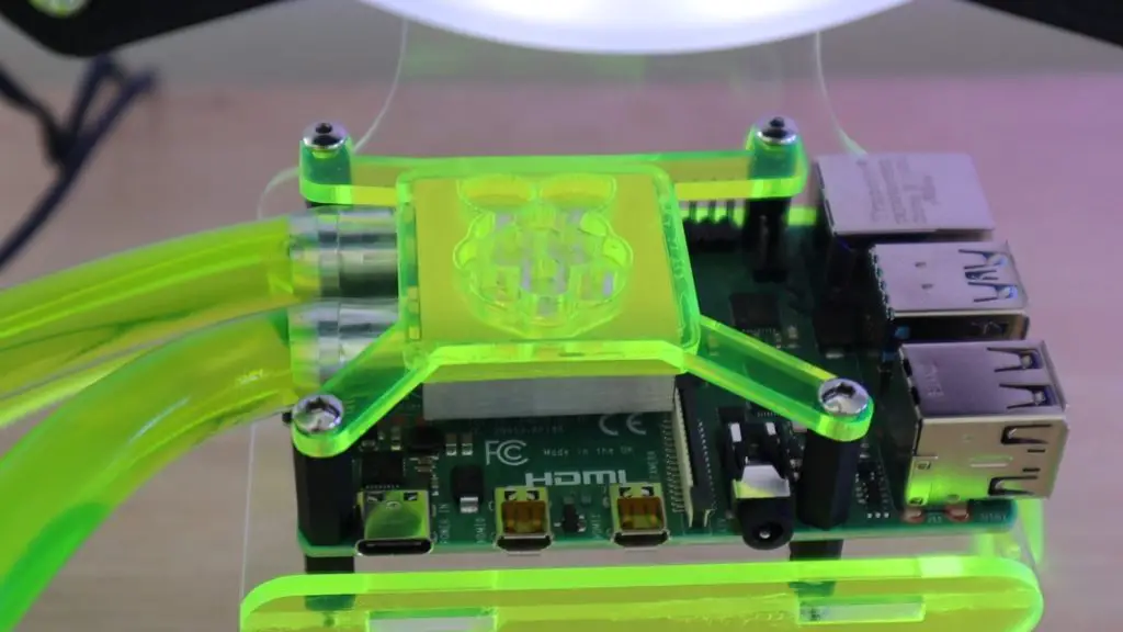 Liquid Cooled Raspberry Pi 4 | The DIY Life