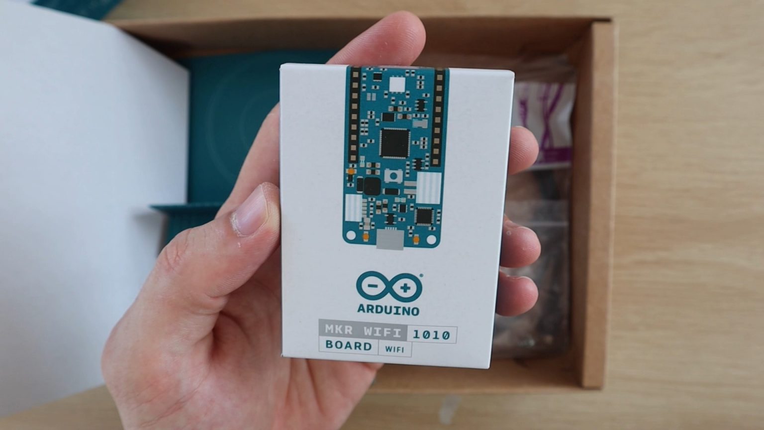 Arduino Oplà IoT Kit - Unboxing And First Impressions - The DIY Life
