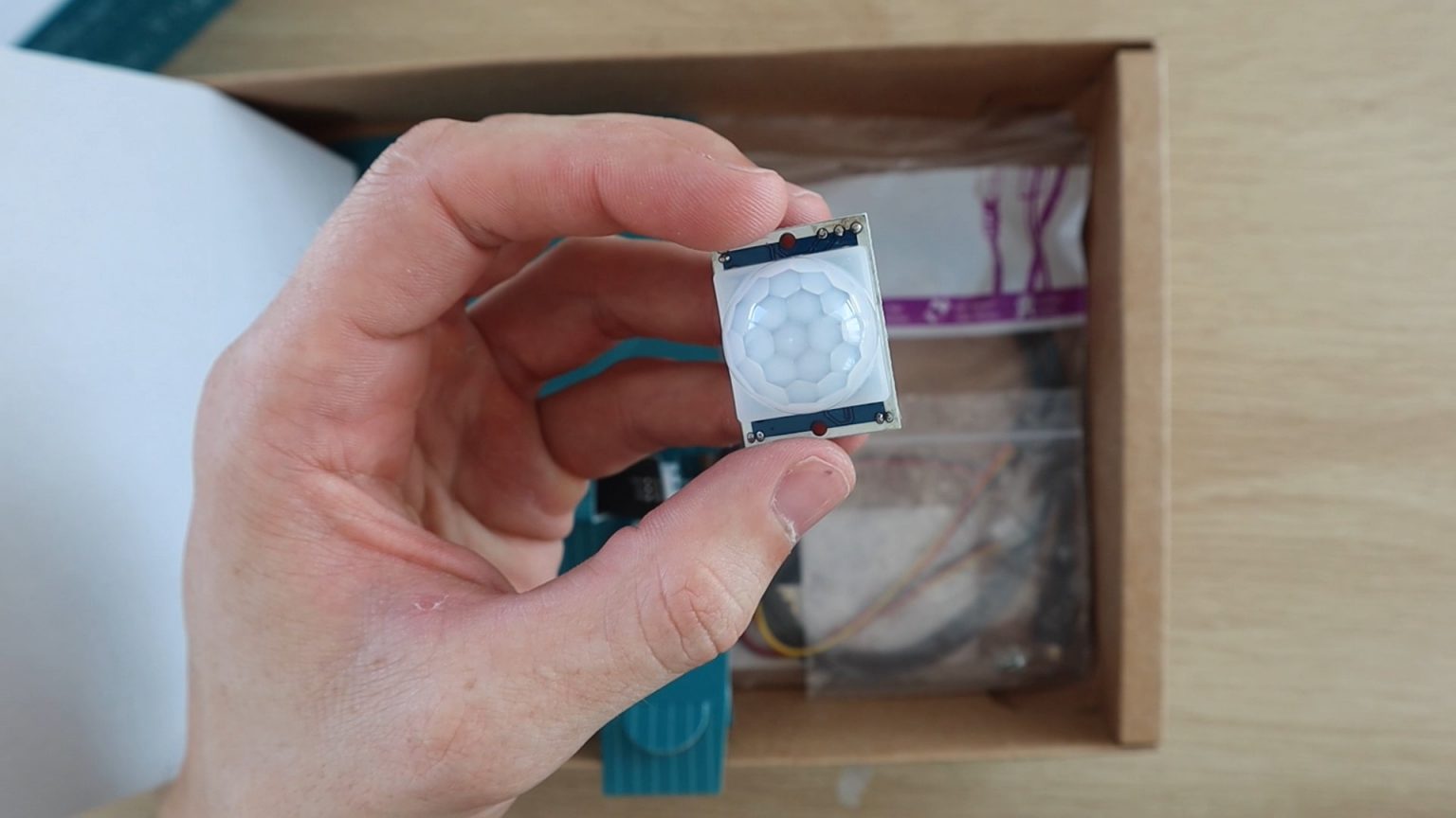 Arduino Oplà IoT Kit - Unboxing And First Impressions - The DIY Life