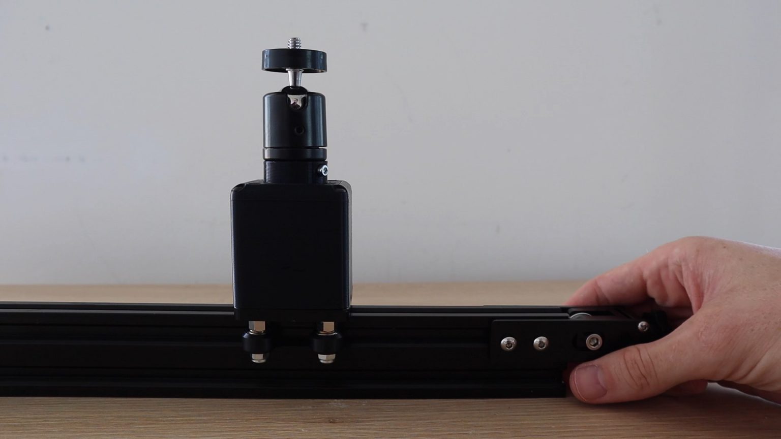 DIY Motorised Camera Slider With Object Tracking - The DIY Life