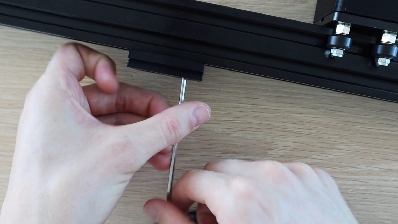 DIY Motorised Camera Slider With Object Tracking - The DIY Life