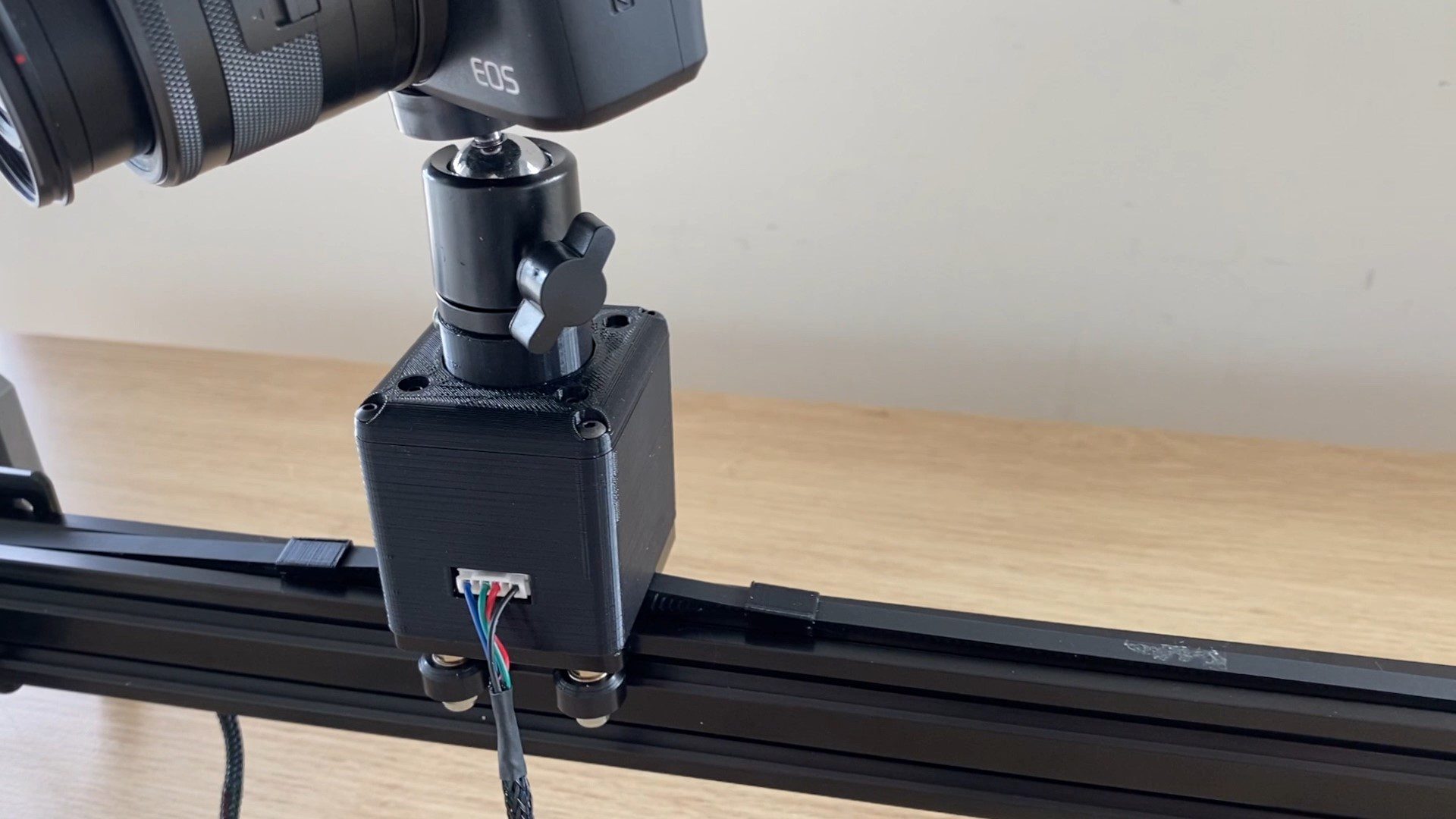 DIY Motorised Camera Slider With Object Tracking - The DIY Life