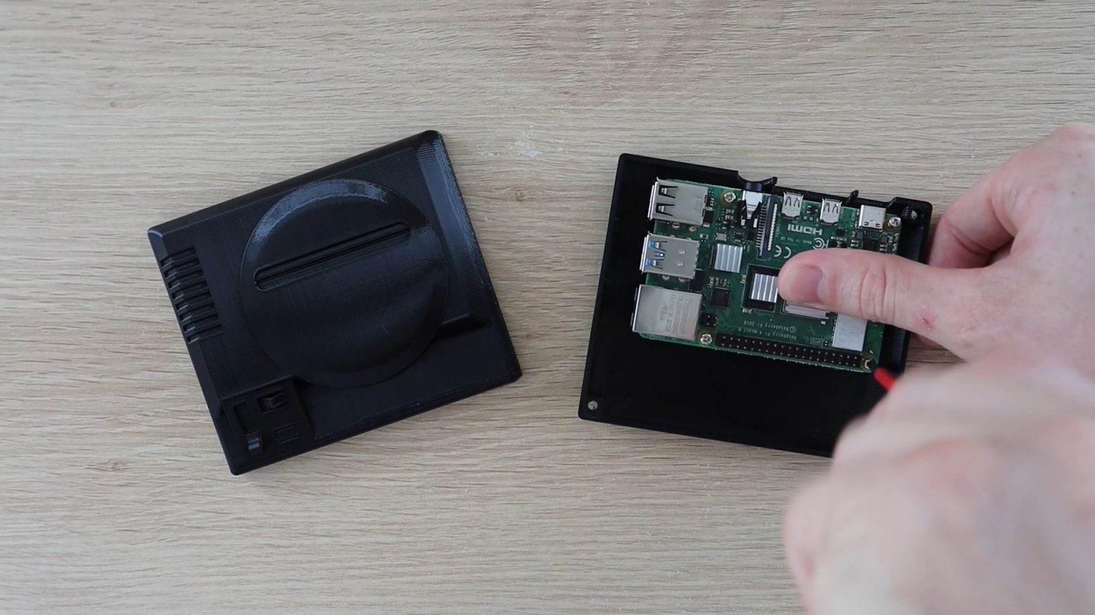 Mini Sega Genesis Console Powered By A Raspberry Pi 4 Running RetroPie - The DIY Life