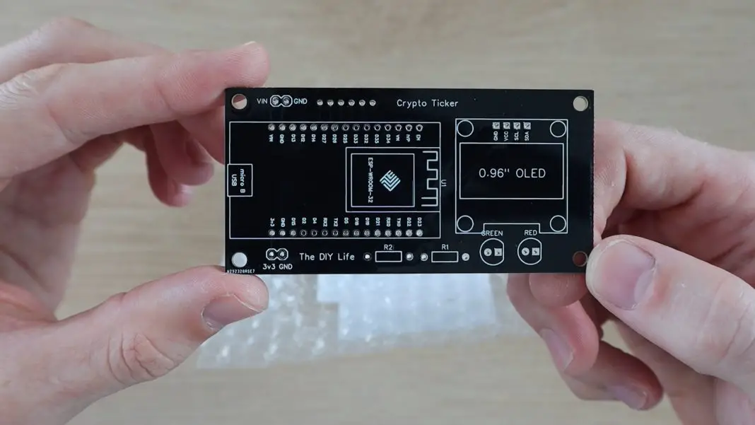 Bitcoin Ticker Using An ESP32 and OLED Display - The DIY Life