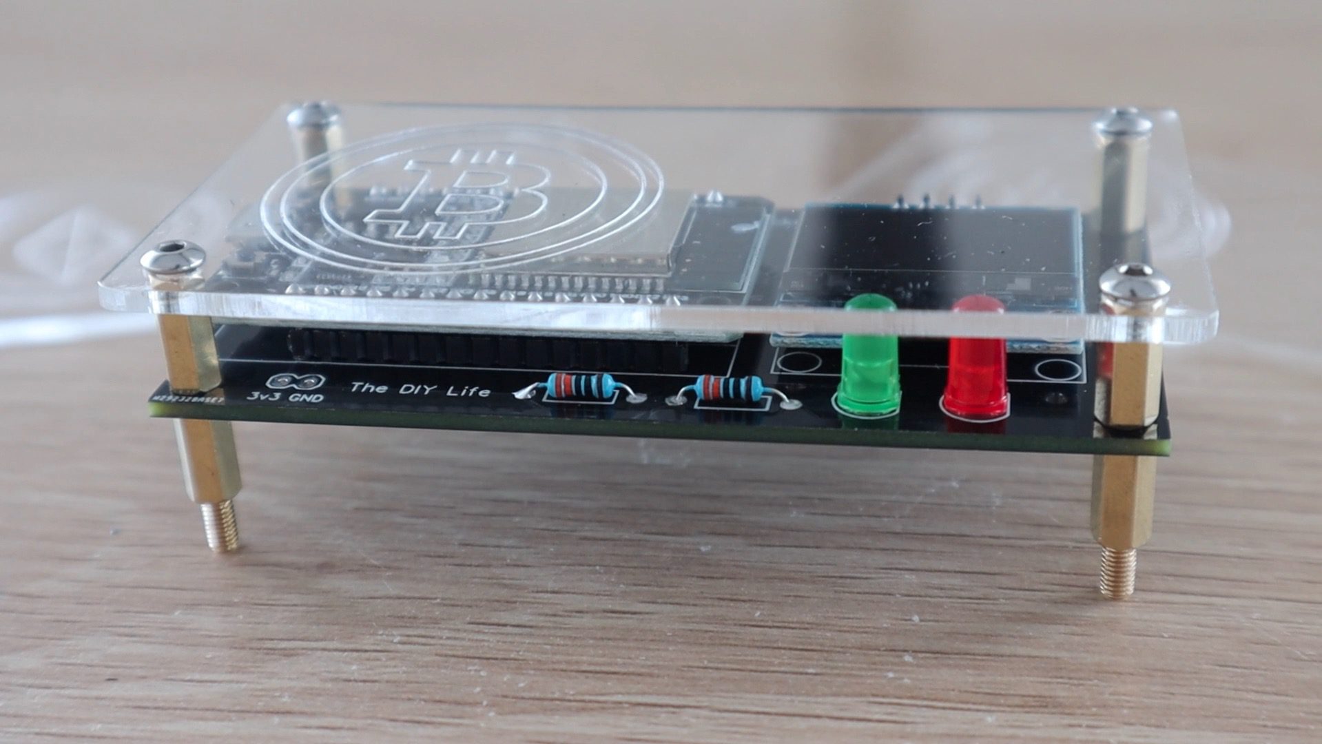 Bitcoin Ticker Using An ESP32 and OLED Display - The DIY Life