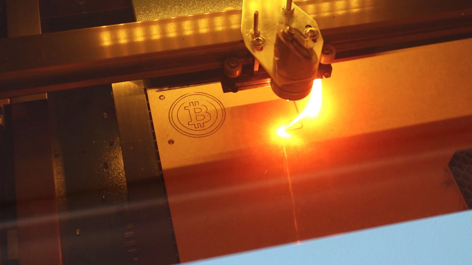 Bitcoin Ticker Using An ESP32 and OLED Display - The DIY Life