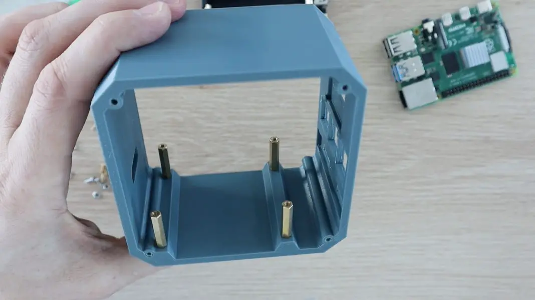 Mini Raspberry Pi Server With Built In UPS - The DIY Life