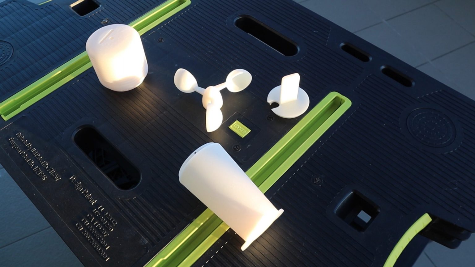 DIY 3D Printed IoT Weather Station Using an ESP32 - The DIY Life