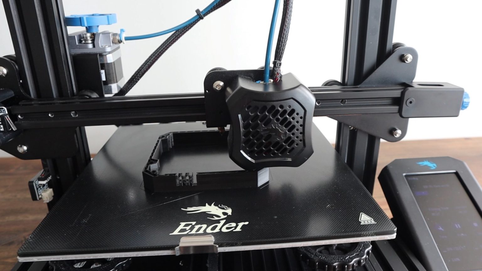 Raspberry Pi 4 SSD Case With Stats Display - The DIY Life