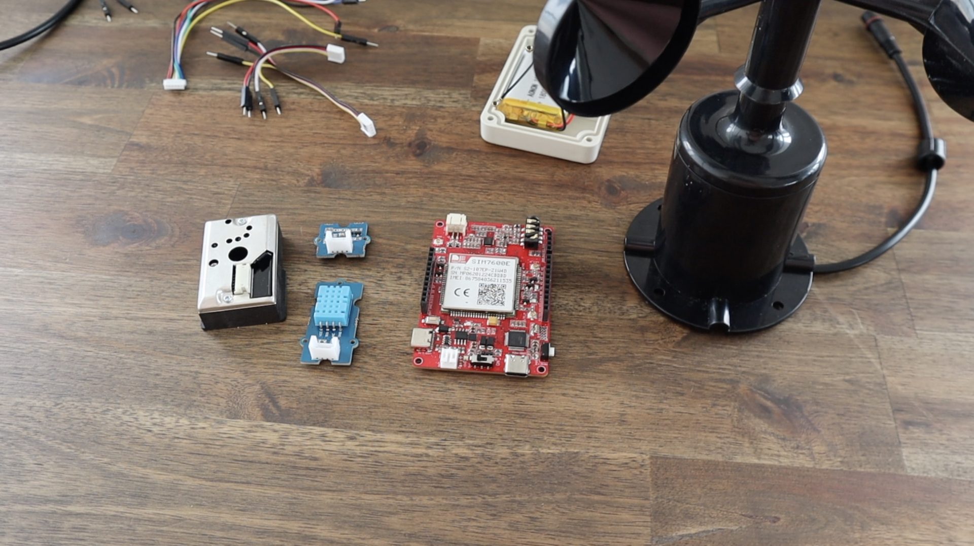 DIY 4G Air Quality and Environment Monitor - Record Data Anywhere - The ...
