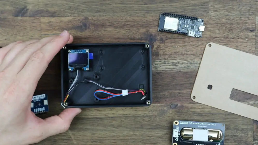 All-In-One Indoor Air Quality Monitor With CO2 Sensor - The DIY Life