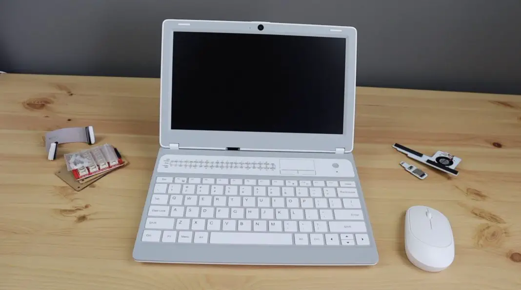 A New Raspberry Pi Powered Laptop - The CrowPi-L - The DIY Life