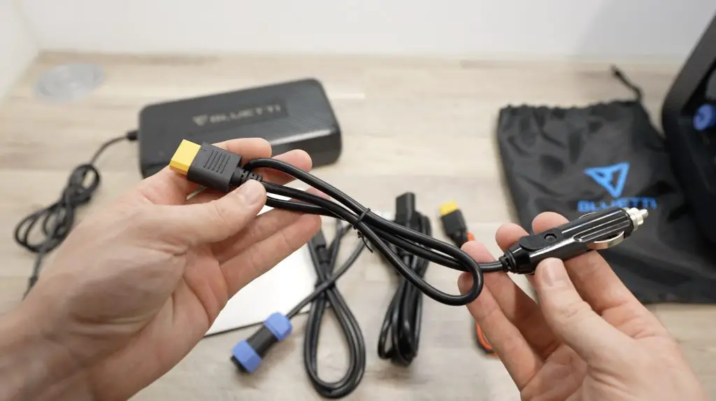 Bluetti AC200MAX Portable Power Station - Unboxing & Review - The DIY Life