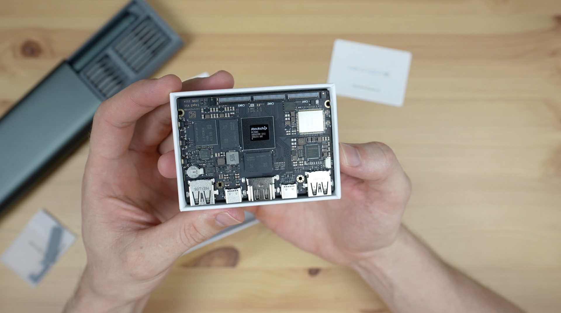 I hope the Raspberry Pi 5 is this good - Khadas Edge 2 Pro - The DIY Life