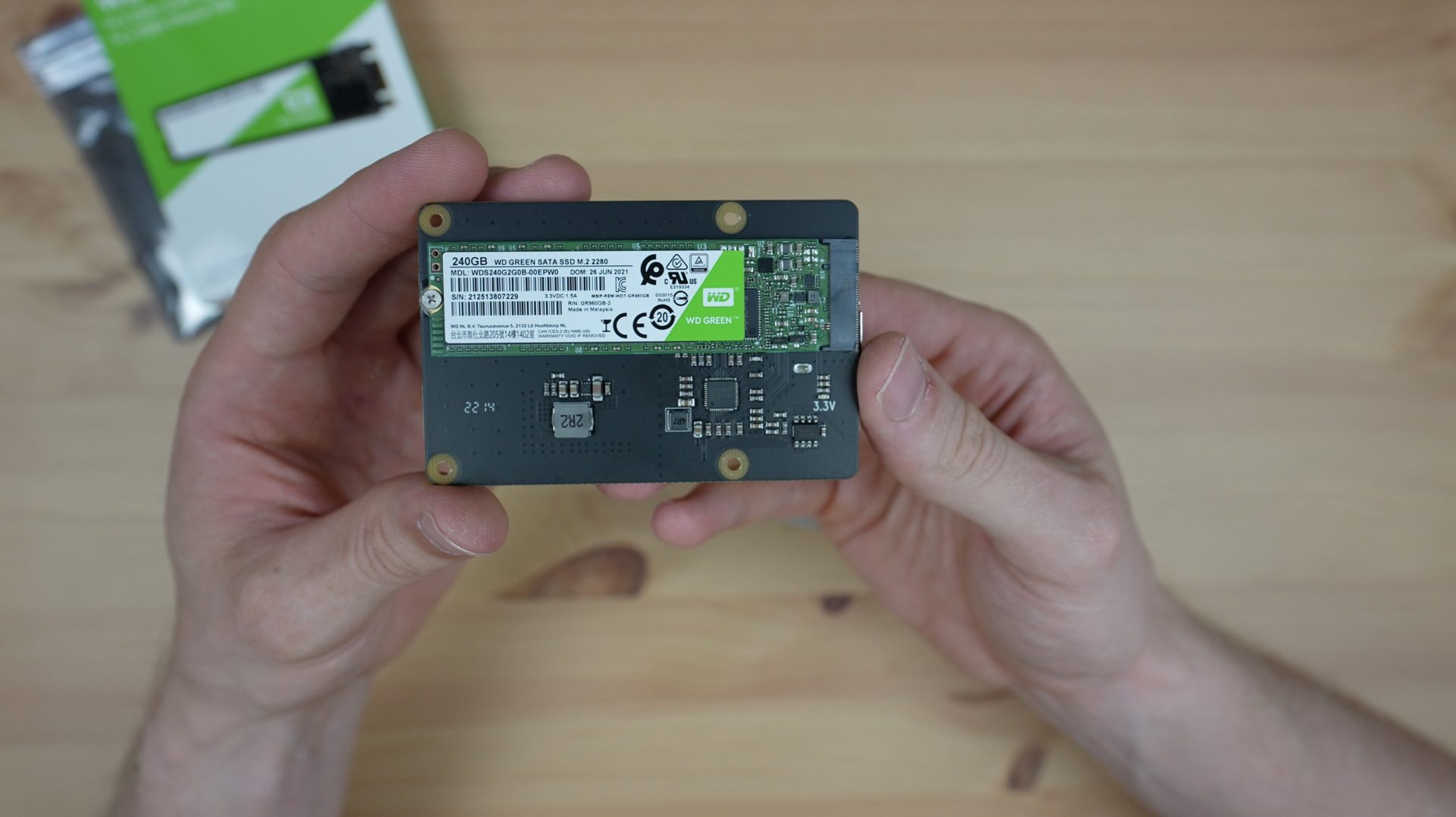 I Made The World's Smallest Server Rack - With UPS and SSD Storage ...