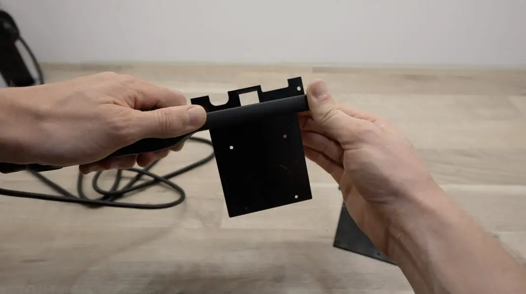 I Made The World's Smallest Server Rack - With UPS and SSD Storage ...