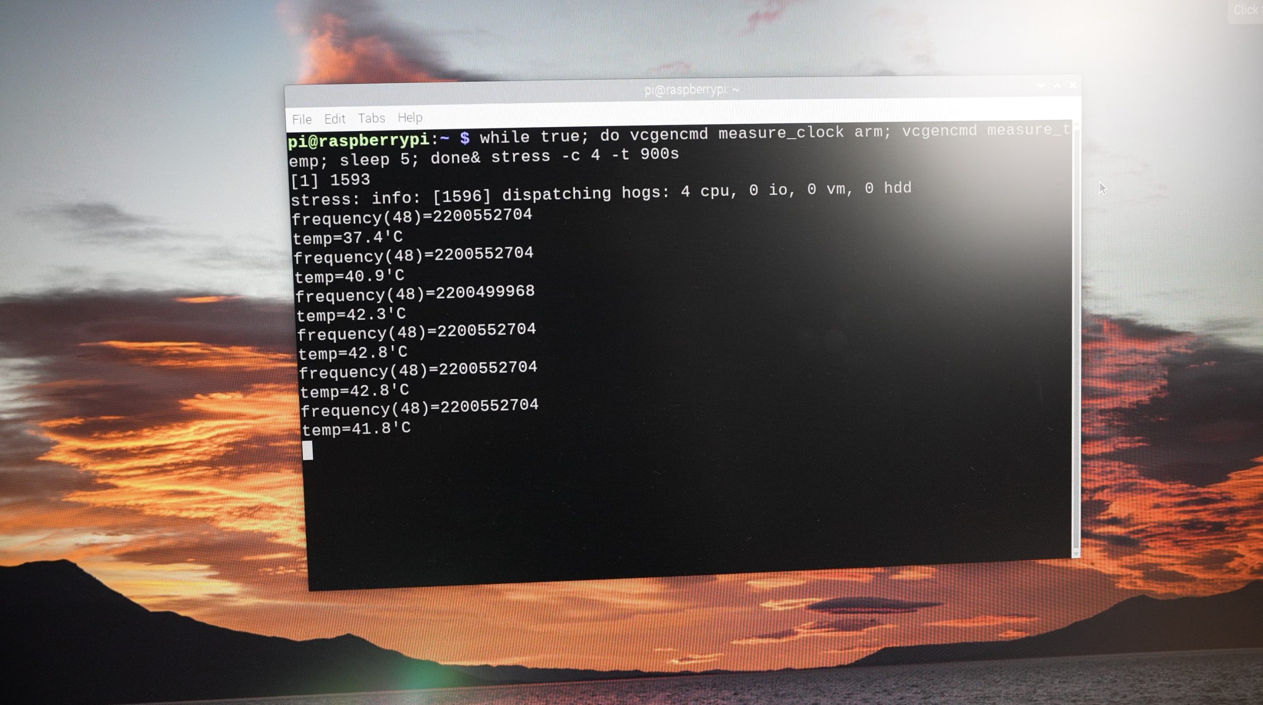 Fan Case Test At 2.2Ghz - The DIY Life