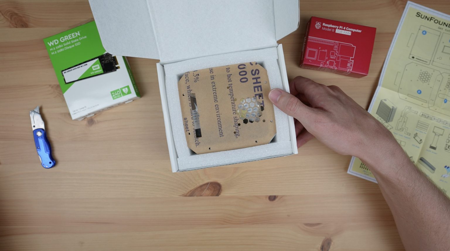 Awesome Cyberpunk Case For The Raspberry Pi 4 - Pironman by Sunfounder ...