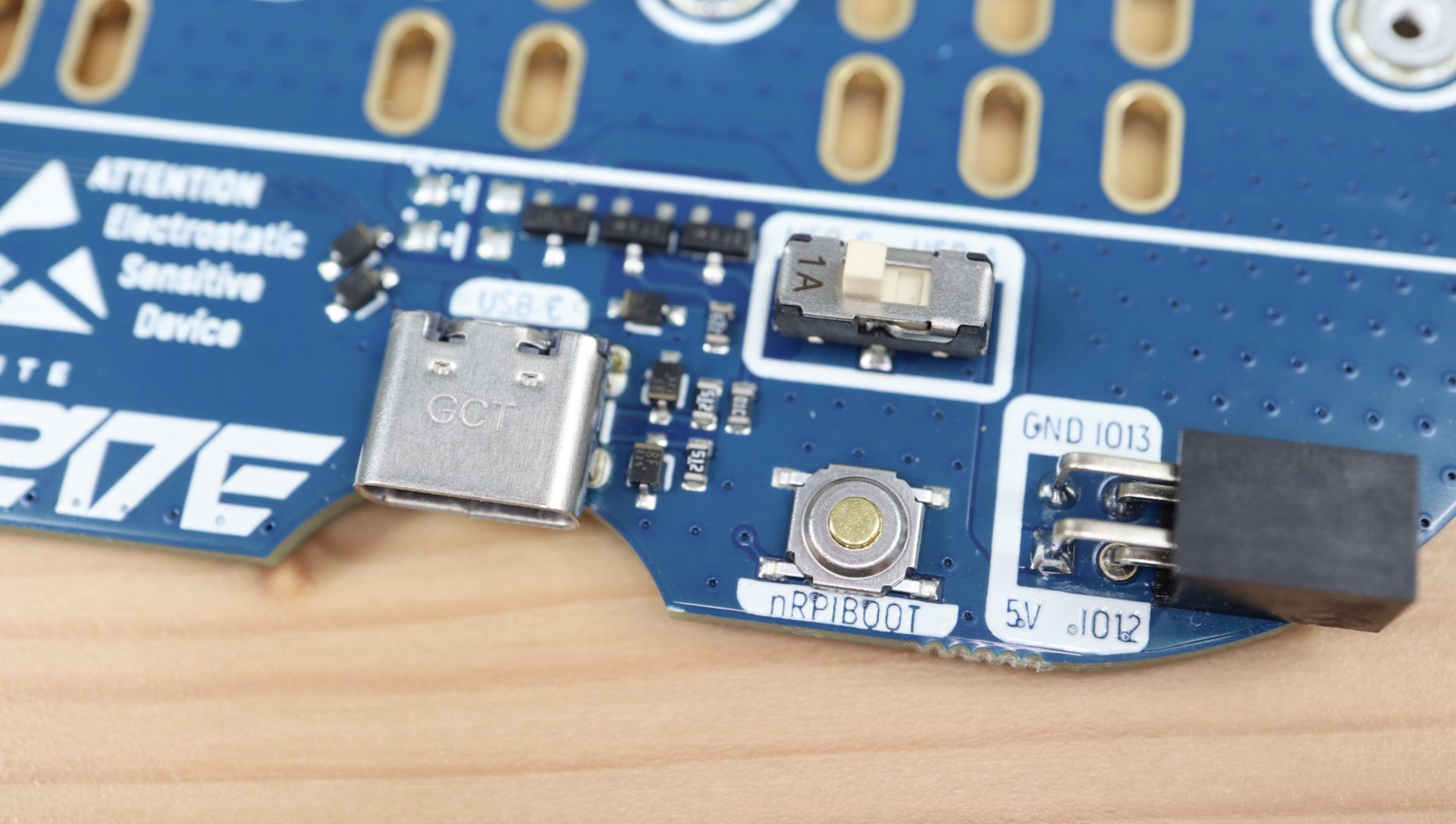 Level Up Your Homelab With The Raspberry Pi CM4 Compute Blade - The DIY ...