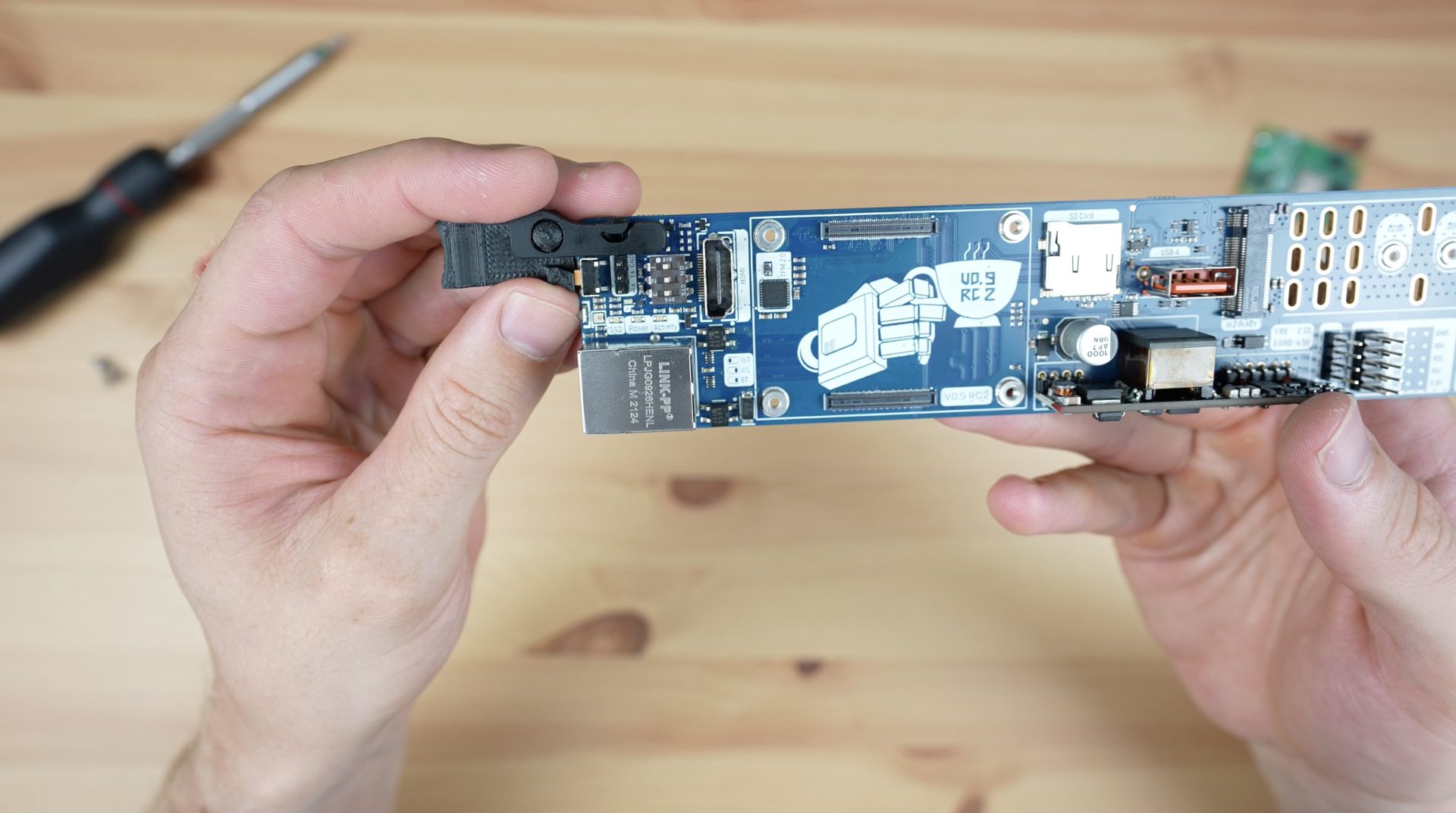 Level Up Your Homelab With The Raspberry Pi CM4 Compute Blade - The DIY ...