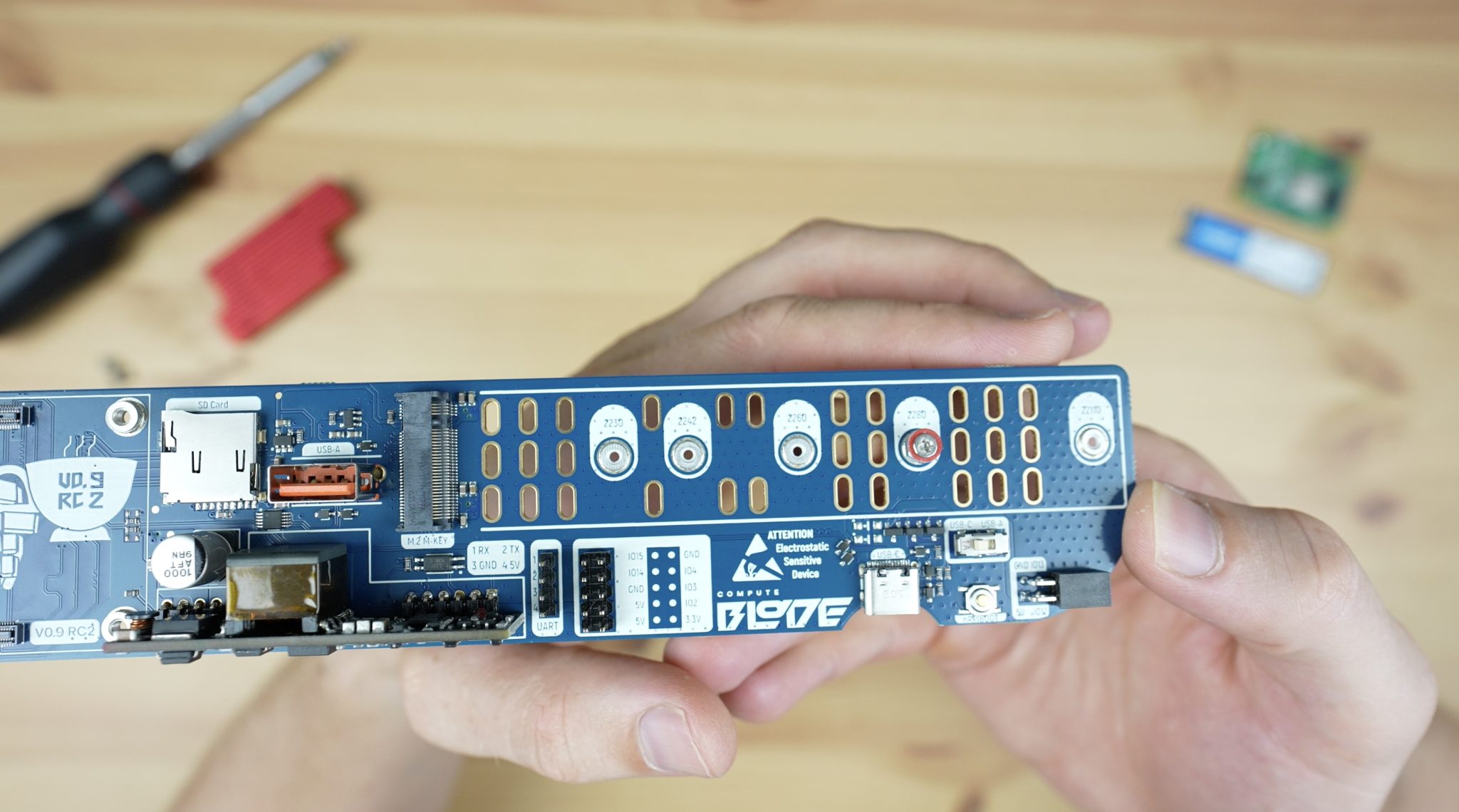 Level Up Your Homelab With The Raspberry Pi CM4 Compute Blade - The DIY ...